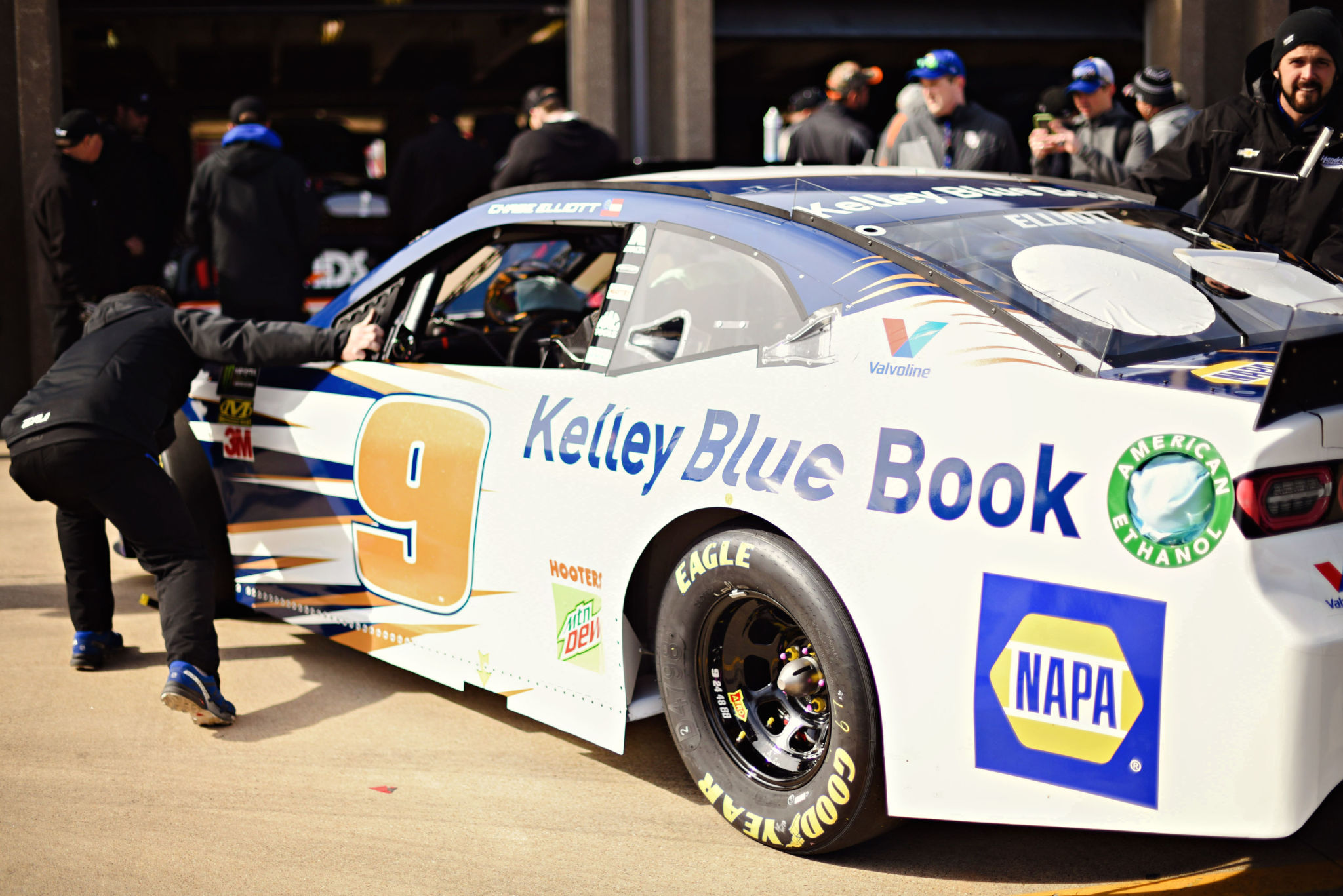 The Moderately High Maintenance Guide to NASCAR: Everything You Need to ...